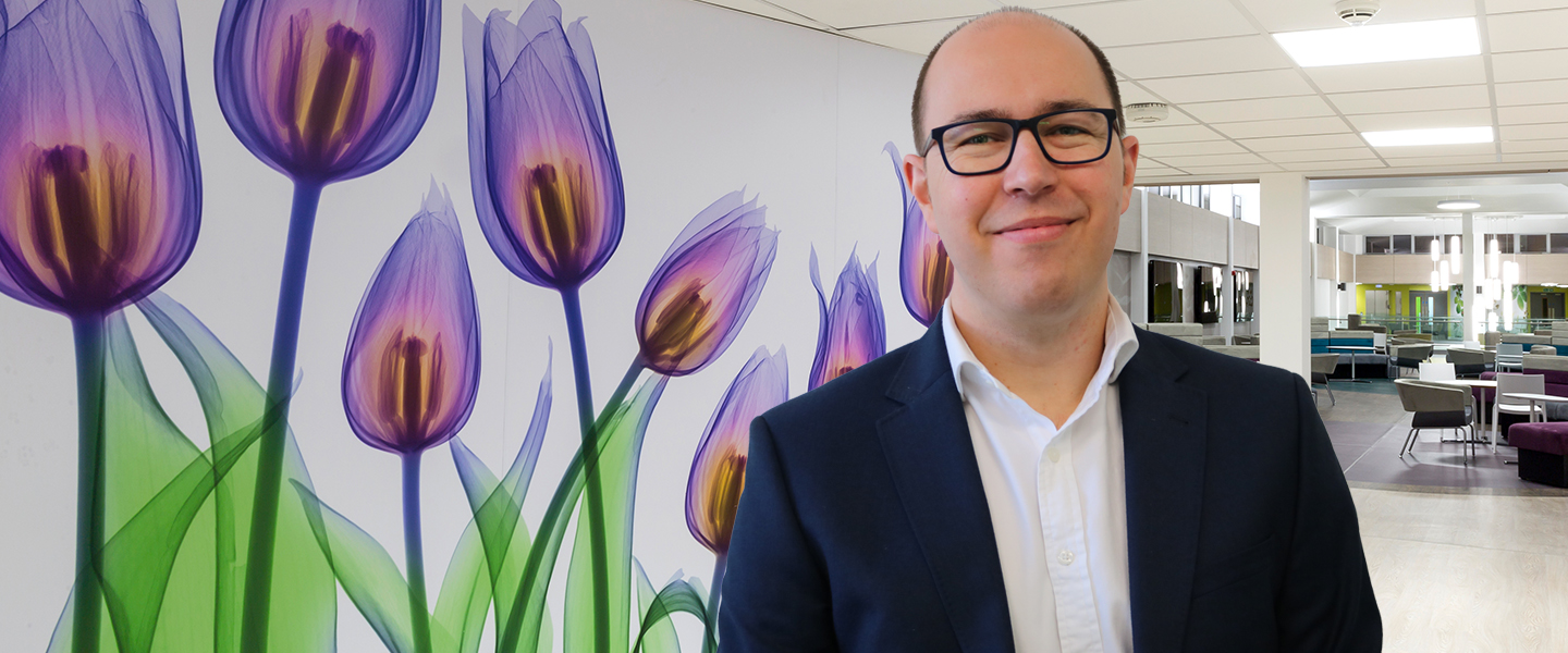 Mr Christopher Macdonald | Consultant Plastic Surgeon